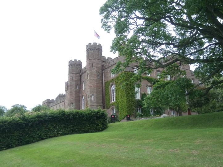 Scone Palace and the Stone of Destiny – JWalking